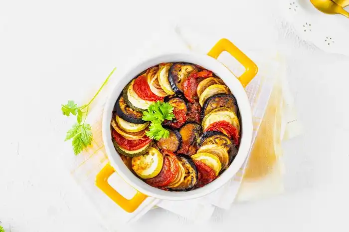Resep Ratatouille, Makanan khas Prancis seperti yang Ada di Kartun ...