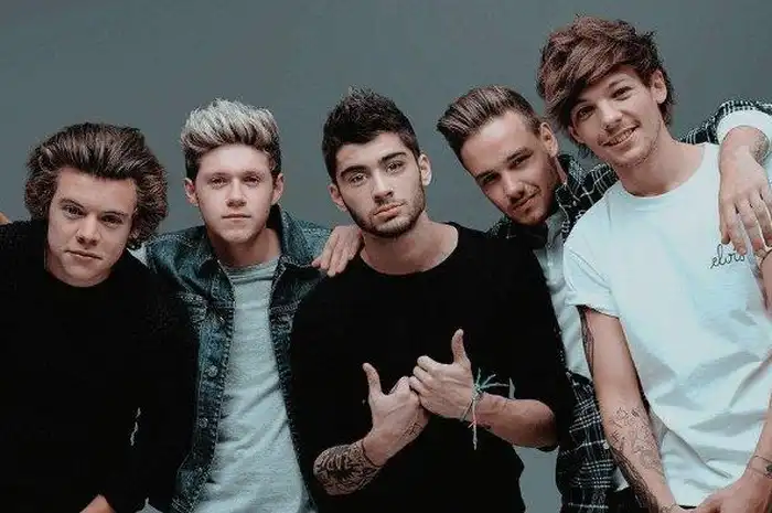 Lirik Lagu 'Steal My Girl' - One Direction, Lengkap dengan Terjemahan ...