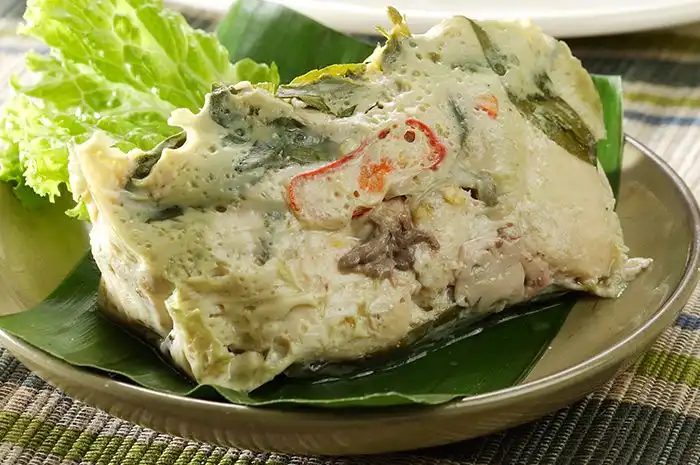 Resep Botok Ayam, Lauk Kukus Praktis yang Menggugah Selera Makan ...
