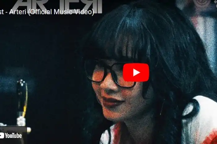 Lirik Lagu Arteri - .Feast, Menangis Ku Di Pundakmu - Sonora.id