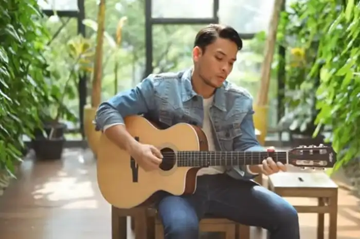 Lirik Lagu 'Selamanya' - Randy Pangalila feat Alisia Rininta - Sonora.id