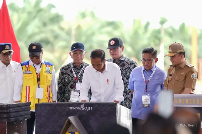 Presiden Jokowi Resmikan Ruas Tol Sumatera Jelang Masa Jabatan - Sonora.id