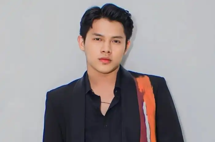 Lirik Lagu 'Tak Ada yang Sepertimu', Single Terbaru Rony Parulian ...