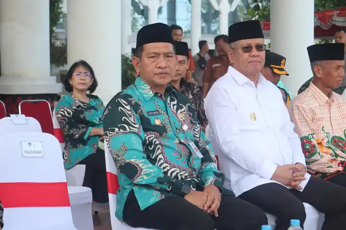 Pelepasan Pawai Ta’aruf MTQ ke XXXII Kabupaten Landak tahun 2024 ...