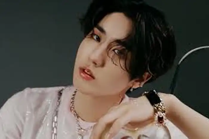 Lirik Lagu Hold My Hand - HAN Stray Kids, dengan Terjemahan Indonesia dan Inggris - Sonora.id