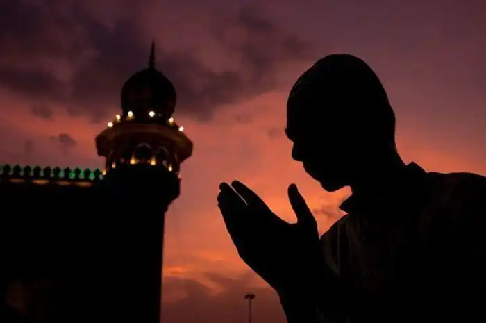 Bacaan Doa Bulan Rajab, Lengkap dengan Arab, Latin, dan Artinya - Sonora.id
