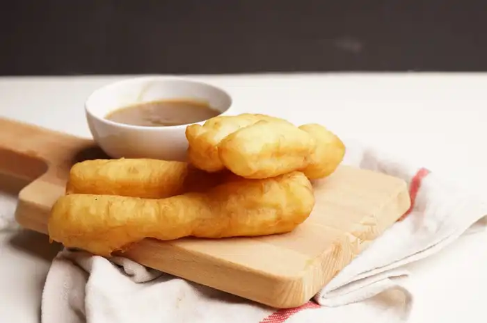 Mudah! Ini Resep Cakwe yang Empuk dan Lezat dan Saus Sambalnya! - Sonora.id