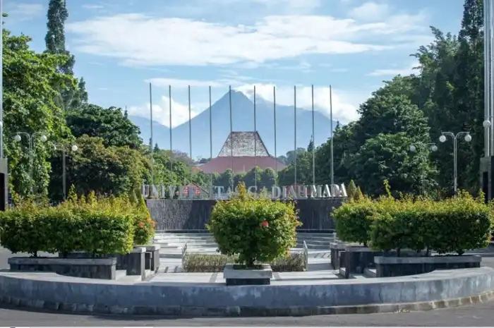 Nilai Rata-Rata Raport SNBP UGM 2025: Lengkap untuk Semua Jurusan ...