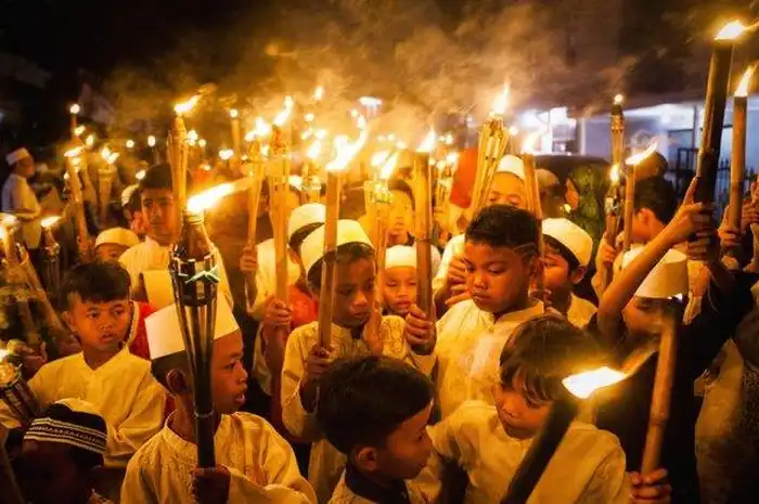 50 Contoh Tulisan Pawai Isra Miraj 2025, Singkat dan Menarik - Sonora.id