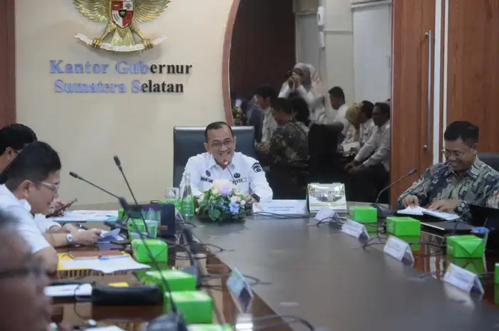 Sekretaris Edward Candra Buka Rapat Pembukaan Desk Penyusunan IKK LPPD Provinsi Sumsel 2024 ...