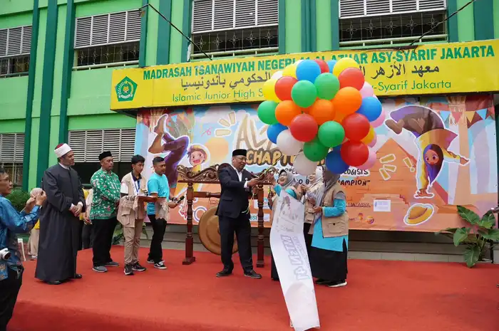 Kompetisi dan Bazaar Meriah Alzhareec MTsN 41 Al-Azhar Asy-Syarif Resmi ...