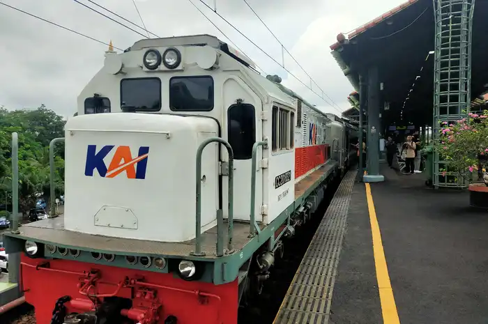 PT KAI : Peresmian Kereta Api Batavia, Meningkatkan Kualitas Layanan ...