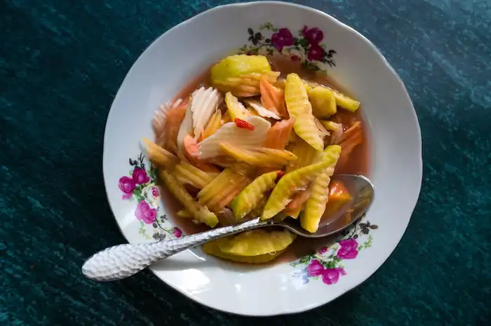 Resep Rujak Pindang Makanan Tradisional Khas Bali yang Menyegarkan ...