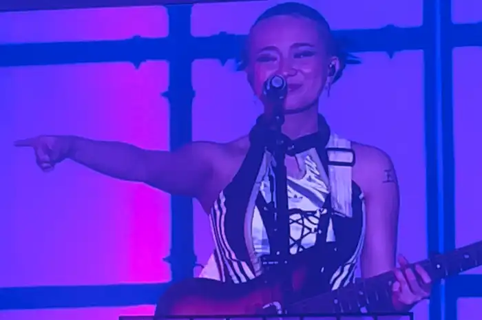 Buzz World Tour Hari Kedua Sukses Digelar, Jadi Konser Favorit NIKI ...