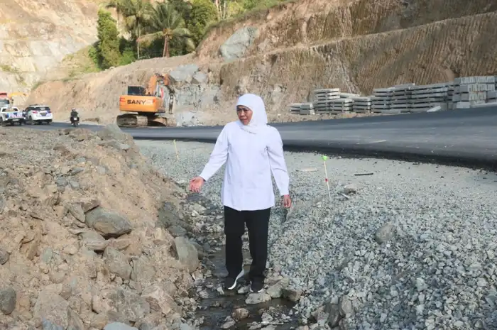 Warga di Jember Keluhkan Jalan Rusak, Gubernur Jatim Beri Instruksi ...
