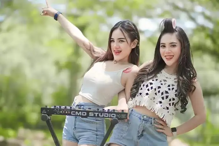 Lirik Lagu Iclik Cinta - Icha Cellow feat Mala Agatha Viral Tuai ...