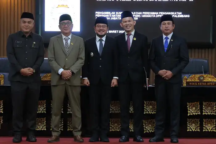 Pelantikan PAW Anggota DPRD Palembang 2024–2029: Pergantian Antar Waktu Demi Keberlanjutan ...