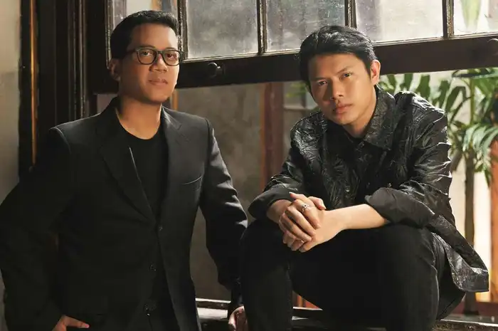 Lirik Lagu 'Sampai Di Sini' - Rony Parulian, Andi Rianto - Sonora.id