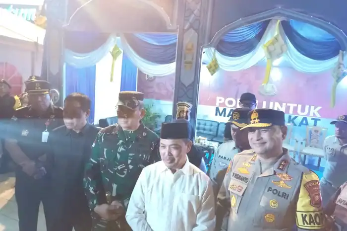 Gubernur Kalbar Bersama Jajaran Forkopimda Melakukan Pengecekan di Pospam Bundaran Digulis pada ...