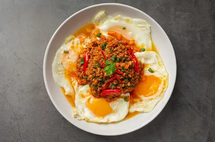 Resep Tumis Telur Ceplok Wortel Pedas Manis, Menu Maksi Kaya Protein ...