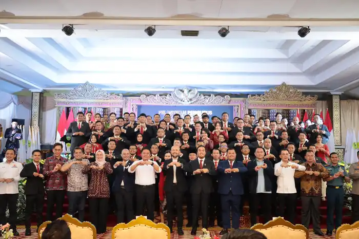 Gubernur Herman Deru Ajak Pengurus Baru BPD HIPMI Sumsel Jaga Kekompakan Organisasi - Sonora.id