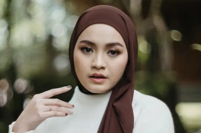 Lirik Lagu 'Sesal' - Salma Salsabil - Sonora.id