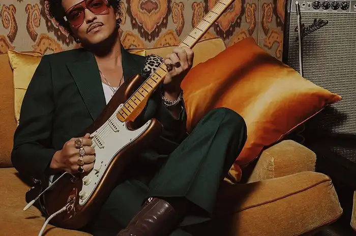 Lirik Lagu Bruno Mars 'Too Good to Say Goodbye' dan Artinya - Sonora.id