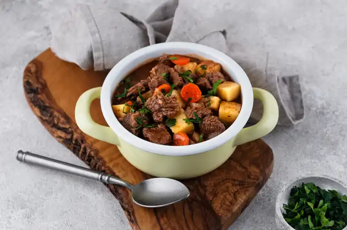 Resep Rawon Daging Sapi Khas Jawa Timur, Kuahnya Gurih dan Berempah ...