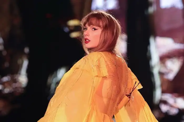 Lirik dan Makna Lagu 'Message In A Bottle' Taylor Swift - Sonora.id