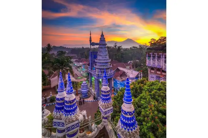 Menelusuri Keindahan dan Keunikan Masjid Tiban Turen, Masjid yang ...