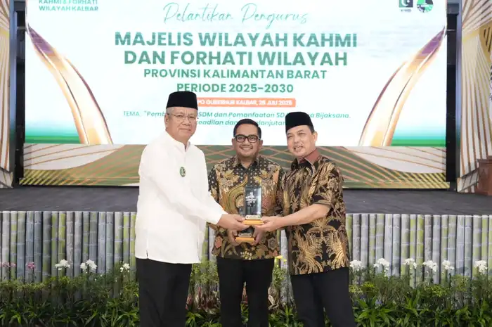 Harisson Resmi Dilantik Jadi Ketua KAHMI Kalbar periode 2025-2030, Rifqi: Jangan Biarkan Mata ...