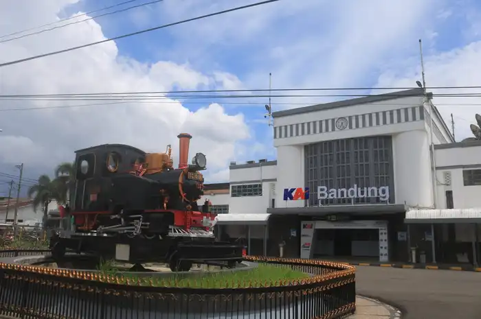 Kereta Api Jadi Pilihan Transportasi Hijau, Daop 2 Operasikan 32 Ribu ...