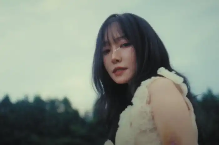 Lirik Lagu 'Reply' - YUJU GFRIEND dengan Terjemahan - Sonora.id