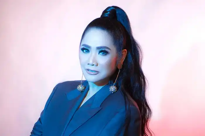 Lirik Lagu 'September Ceria' - Vina Panduwinata - Sonora.id