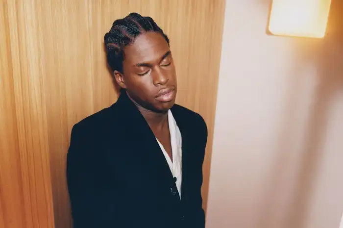 Lirik Lagu Sins Of The Father - Daniel Caesar ft. Bon Iver - Sonora.id