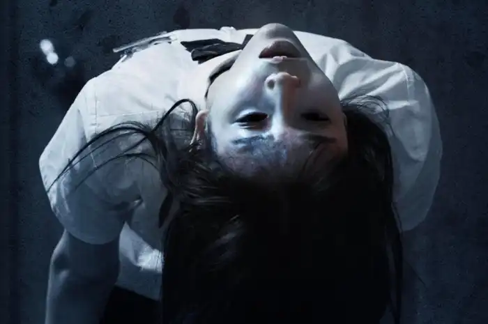 Review Film The Cursed, Kutukan Pasar Makhluk Halus yang Misterius ...