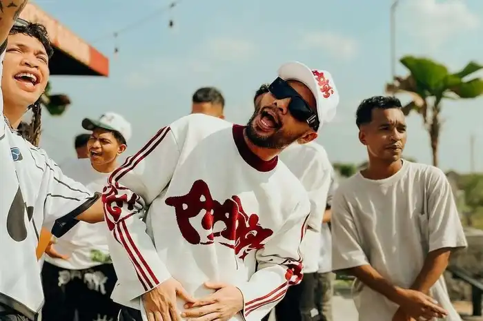 Lirik Lagu 'Orang Baru Lebe Gacor' - Ecko Show, Juan Reza, Chesylino ...