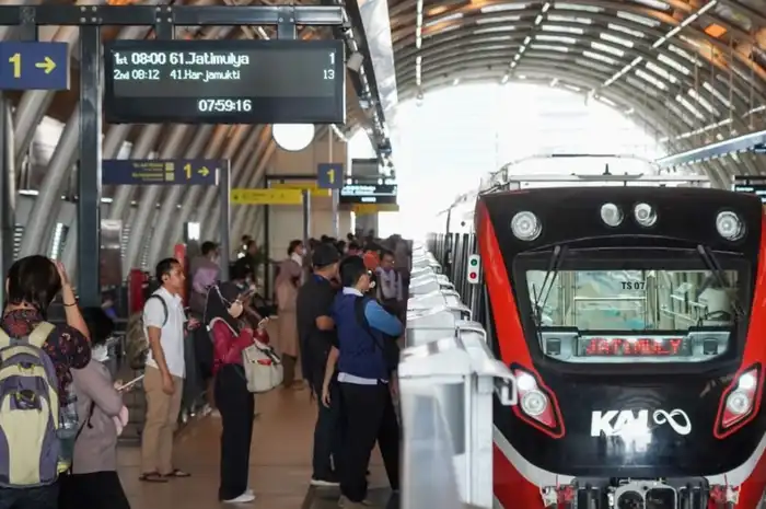 KAI Group Siap Sambut Tahun Baru 2026 dengan Layanan Perkotaan yang ...