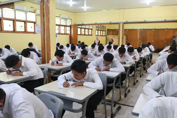 PT Bukit Asam Bersama UT School Gelar Psikotes Calon Mekanik dan ...