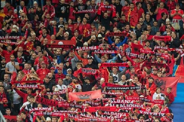 Beredar Kabar Penusukan Suporter Timnas, Ini Klarifikasi KBRI Kuala ...