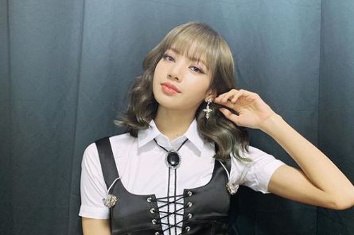 Lisa Blackpink Donasikan Rp 46 Juta untuk Kampung Halamannya - Sonora.id