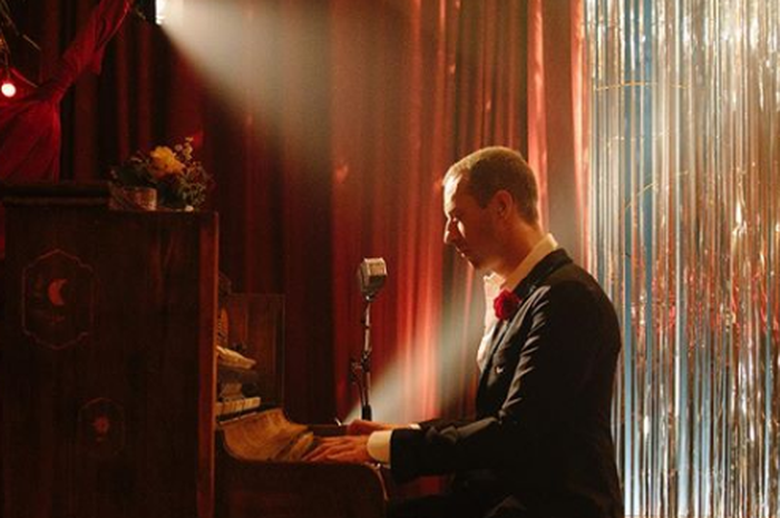 Lirik Lagu dan Chord Gitar 'Cry Cry Cry' - Coldplay, When you cry, cry ...