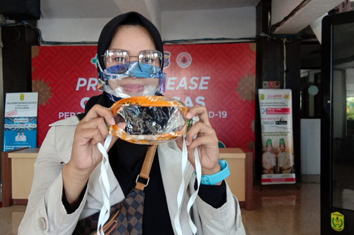 Masker Transparan, Bantu Warga Disabilitas Tetap Bisa Berinteraksi ...