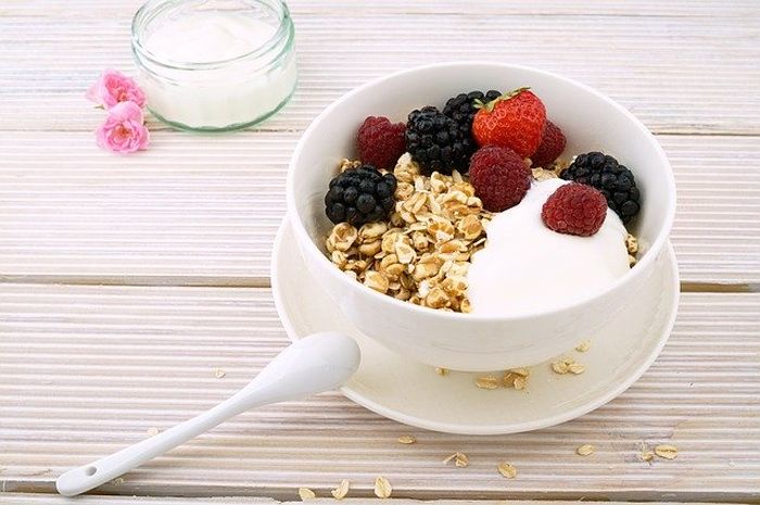 Doyan Makan Yogurt? Ini Loh Asal Muasal Makanan Penuh Khasiat Itu ...