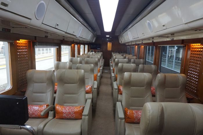 Sempat Dihentikan, Kereta Api Priority Kini Hadir pada Rangkaian KA ...