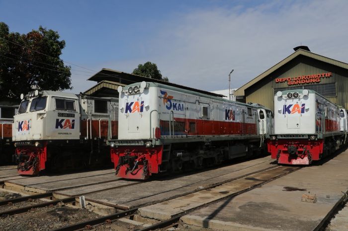 Momen Nataru, Daop 2 Siapkan 26 Unit Lokomotif dan 149 Kereta - Sonora.id