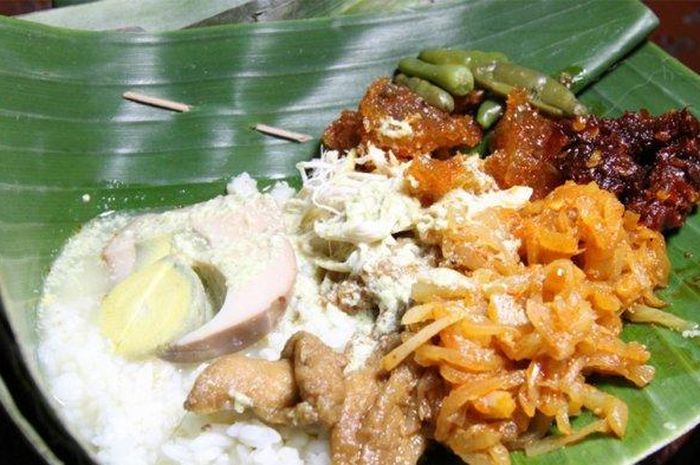 3 Rekomendasi Nasi Ayam yang Enak dan Murah di Semarang, - Sonora.id