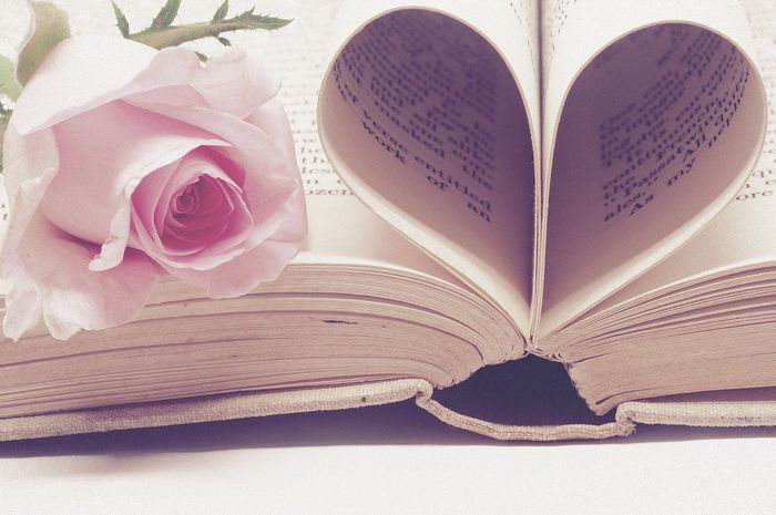 20 Kata-kata Cinta Romantis Menyentuh Hati, Sederhana tapi Bermakna ...