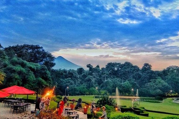 Makan Di Green Garden Cafe Bogor | Fasci Garden