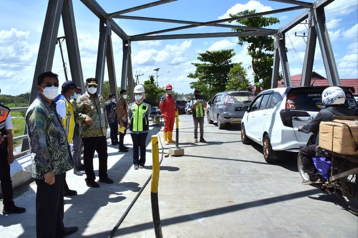 Jembatan Sungai Salim Sudah Dapat Dilewati, Kemacetan Berkurang Drastis ... Jembatan Sungai Salim Sudah Dapat Dilewati, Kemacetan Berkurang Drastis ...